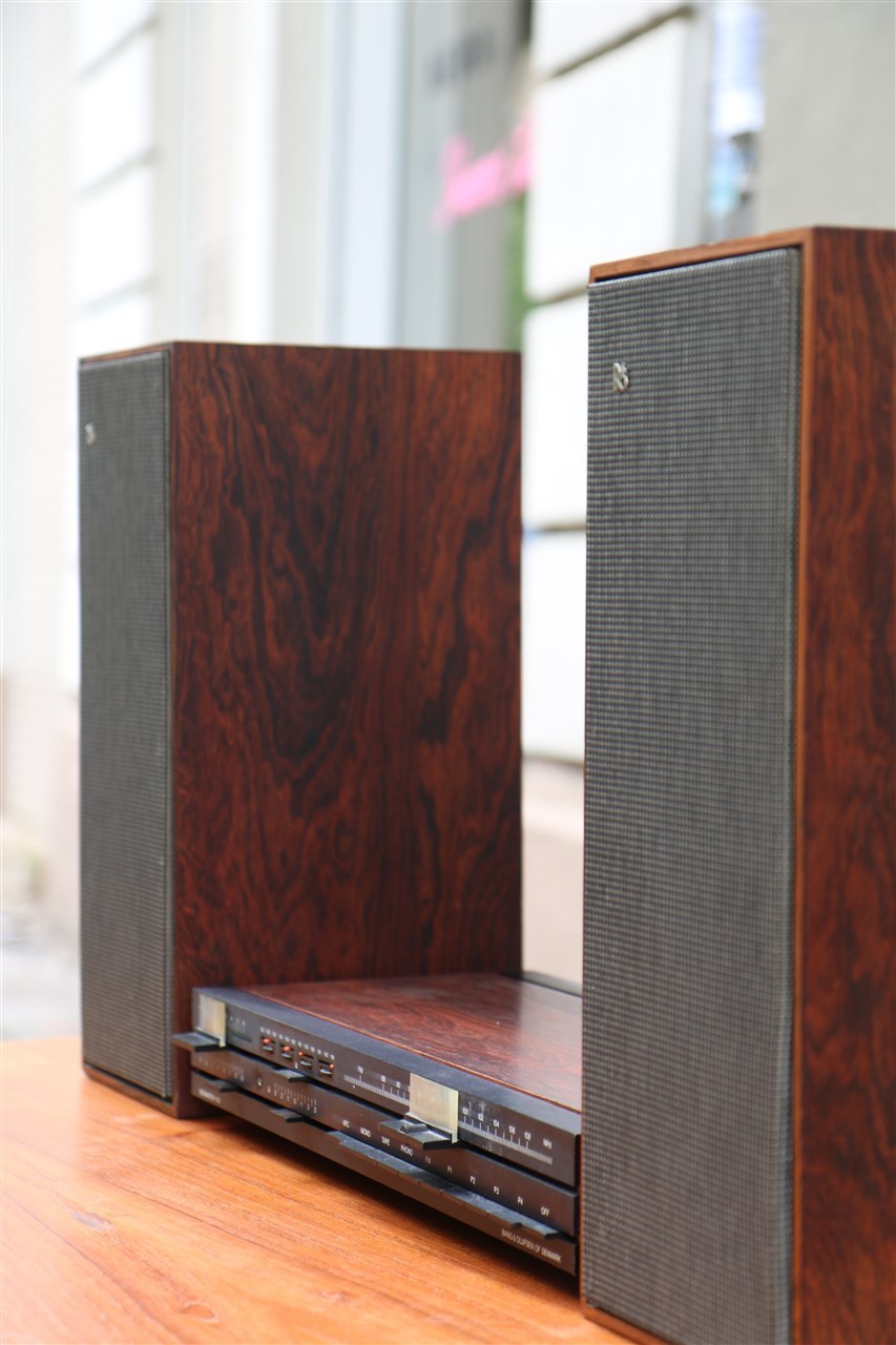 B&O Beomaster 1100 amplifier with speakers in rosewood veneer - Vintage ...